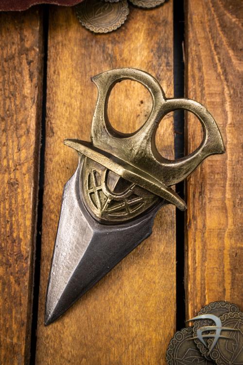 Fiskars Dagger | Of Science & Swords